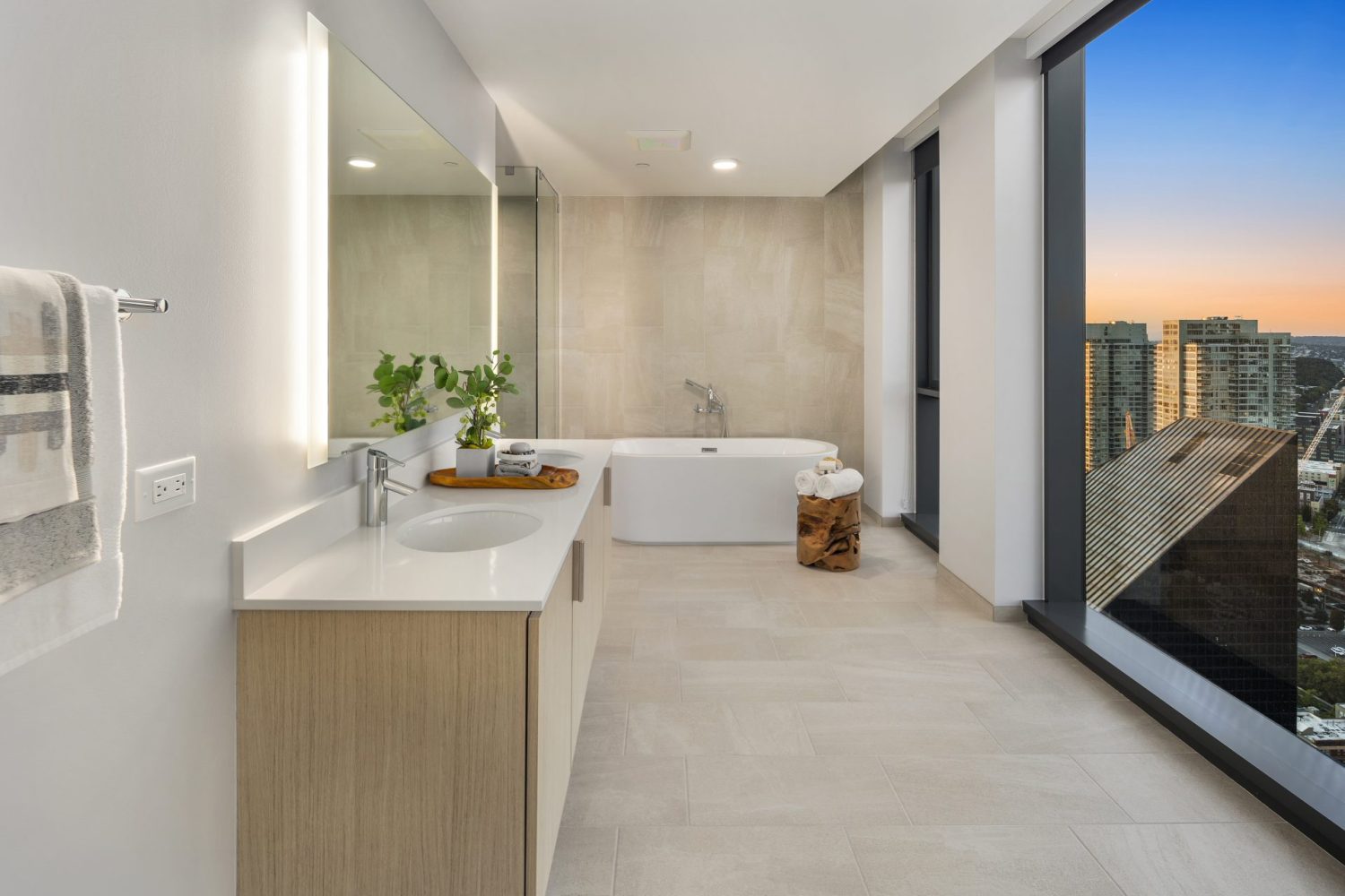 New Seattle High Rise Penthouses - The Modern